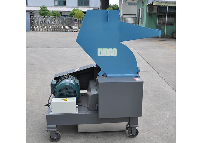 Flat Type Plastic Crusher Machine Easy Cleaning Maintain Steel Low ...